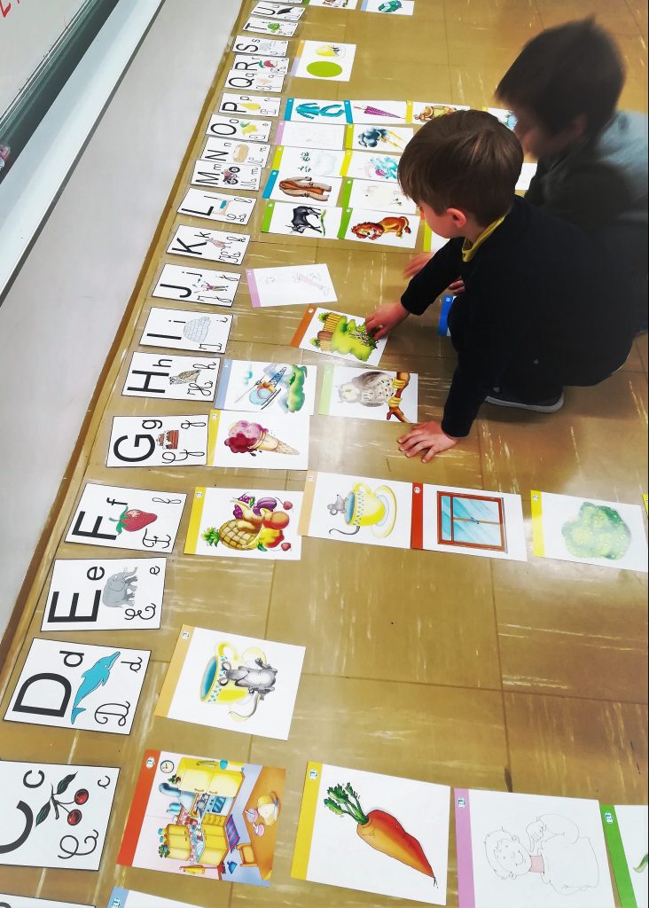 Jouons avec les lettres et leur(s) son(s) – Flam Slovénie